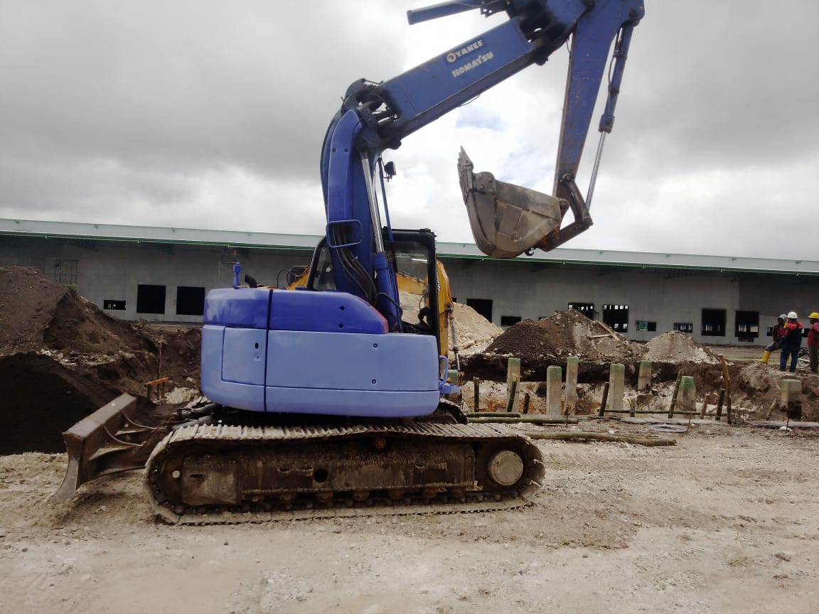 Excavator PC 100: Mesin Handal untuk Proyek Konstruksi dan Pertambangan ...